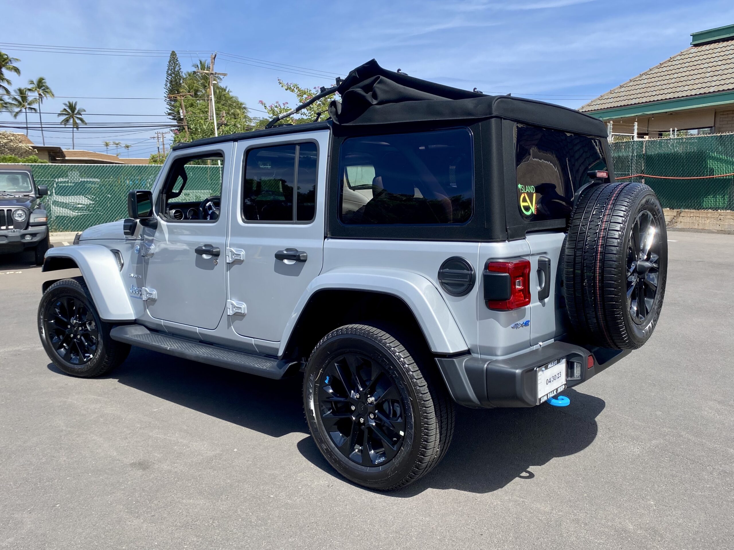 Sun is Fun | Maui Convertible Jeep Rentals - Island EV
